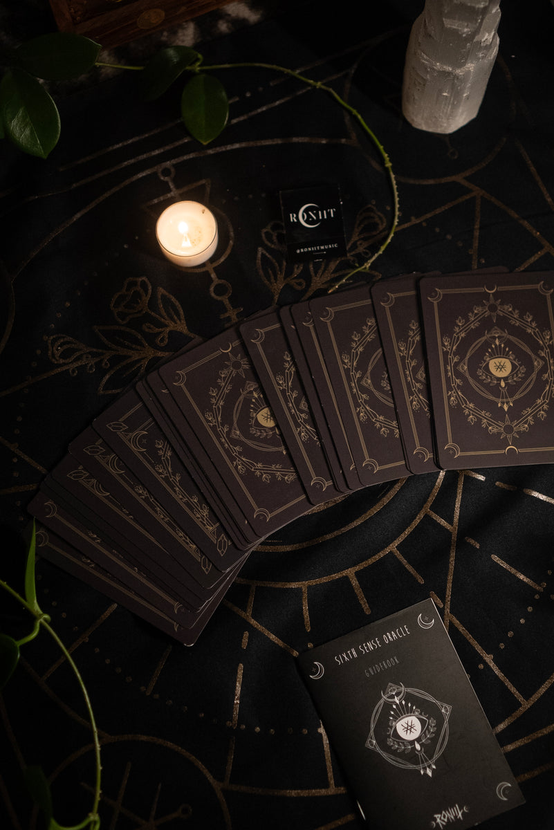 Sixth Sense Oracle Deck – Roniit